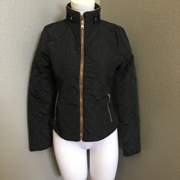 Iris Basic | Jackets & Coats | Quilted Puffer Jacket | Poshmark